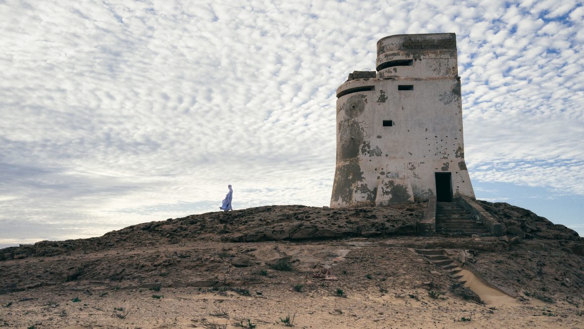 This photographer hopped freight trains through the Sahara | Adventure.com
