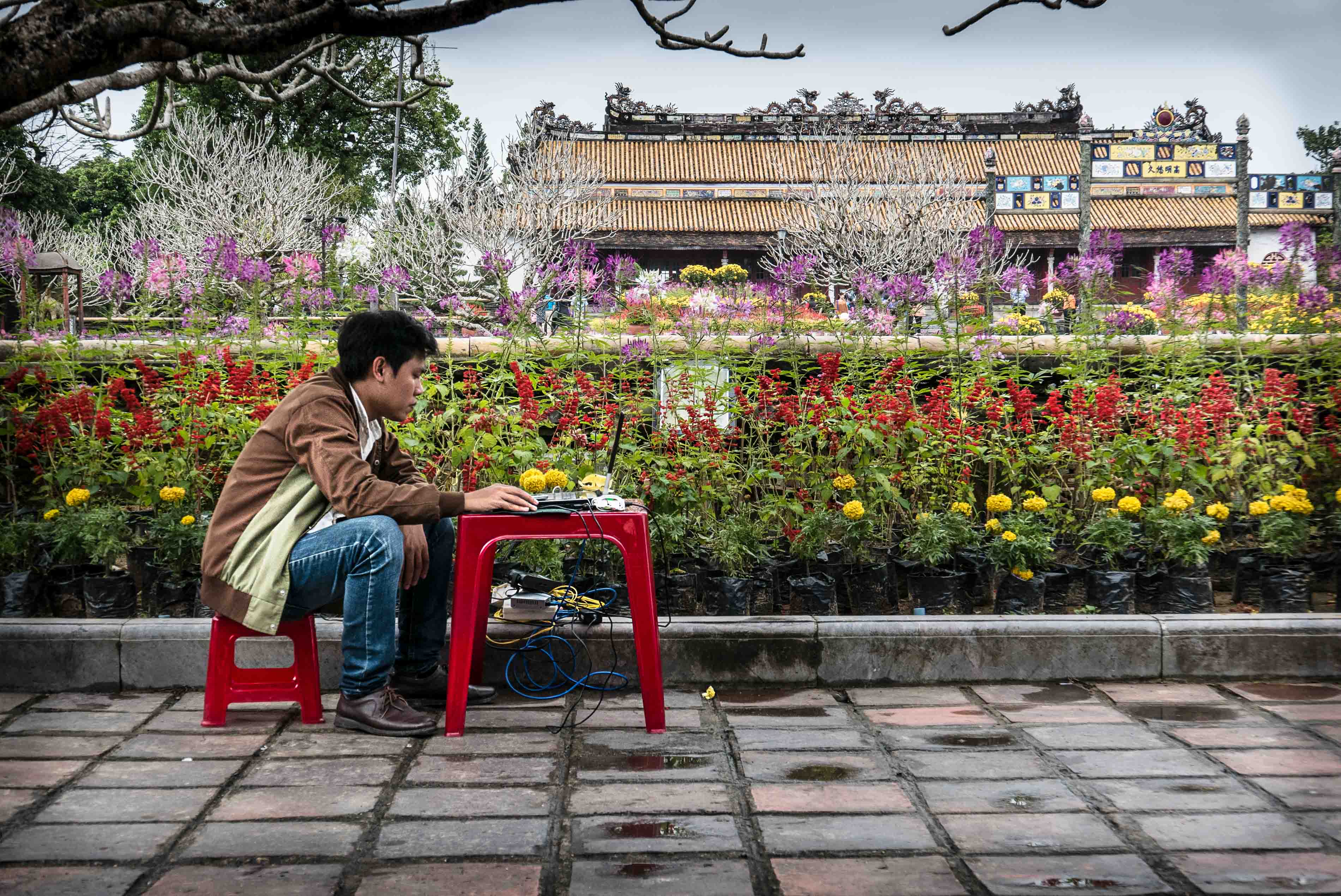 In photos: The plastic chairs of Southeast Asia | Adventure.com