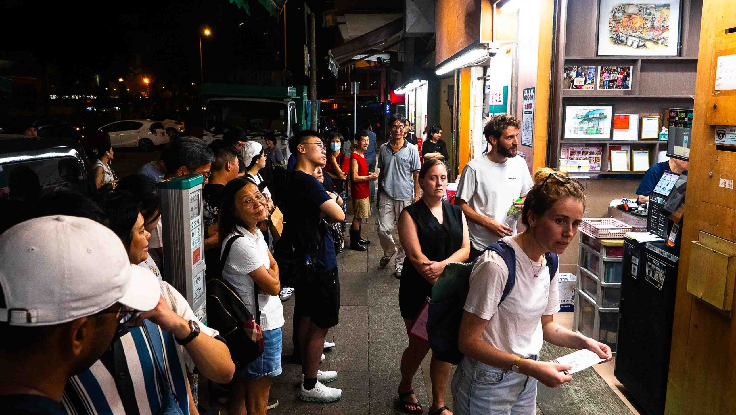 The future of Hong Kong’s dai pai dong stands? | Adventure.com