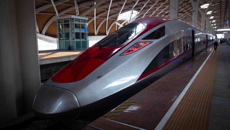 Java train travel: Rail travel through Indonesia guide | Adventure.com