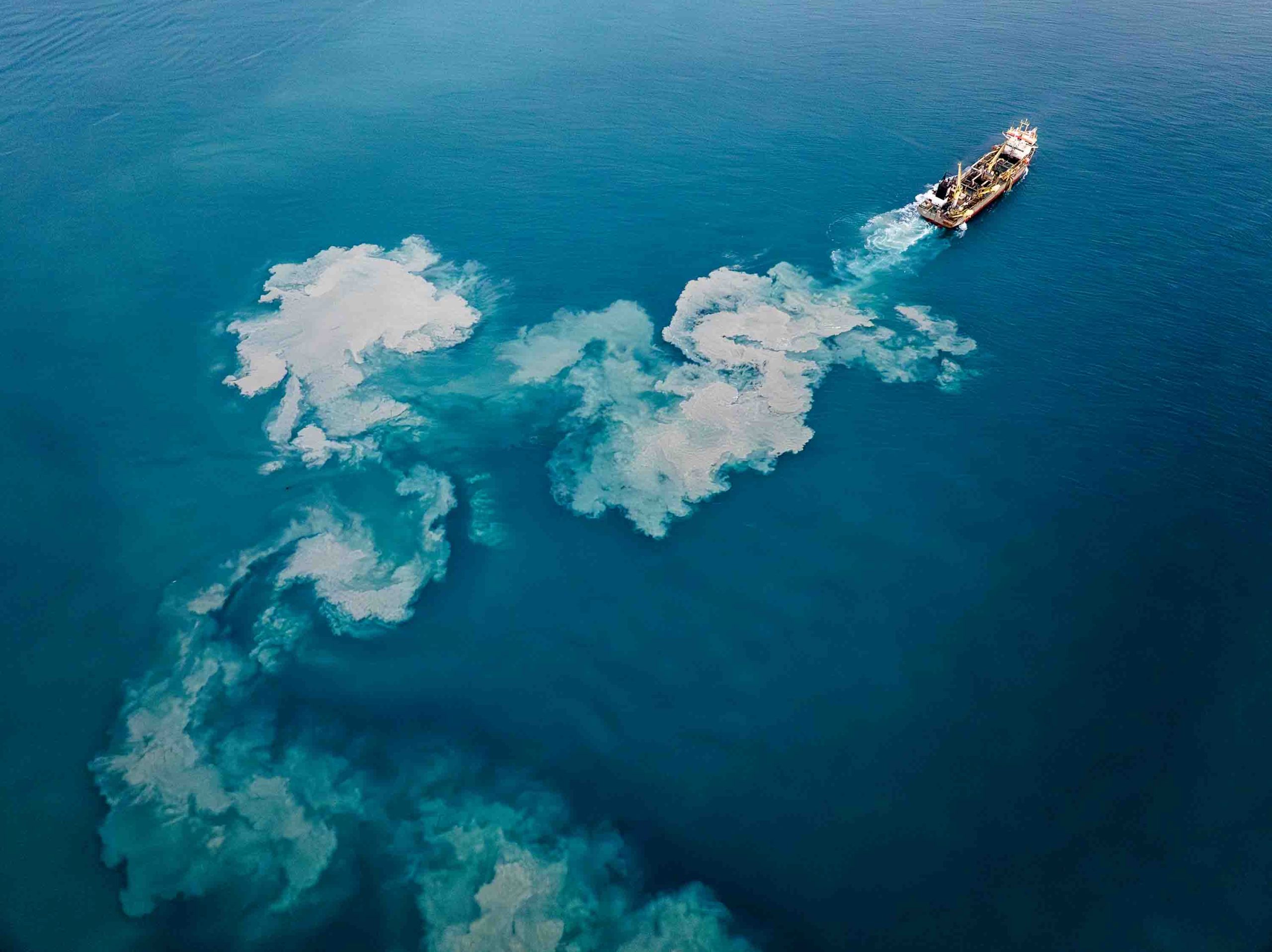 A gas giant wants to wreck this Australian reef | Adventure.com