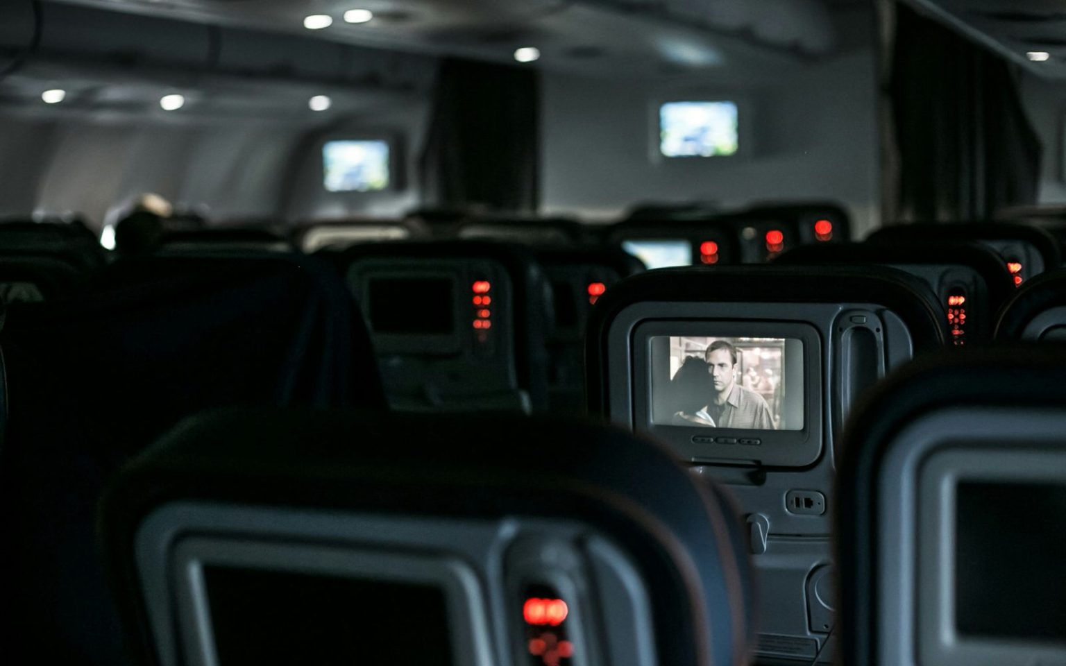A brief history of in-flight entertainment | Adventure.com