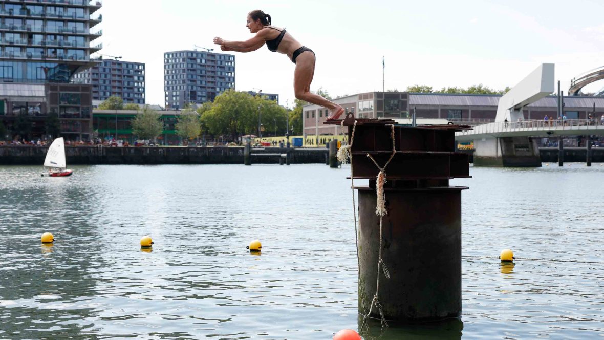 Swimming to work? How cities are making their rivers swimmable again ...